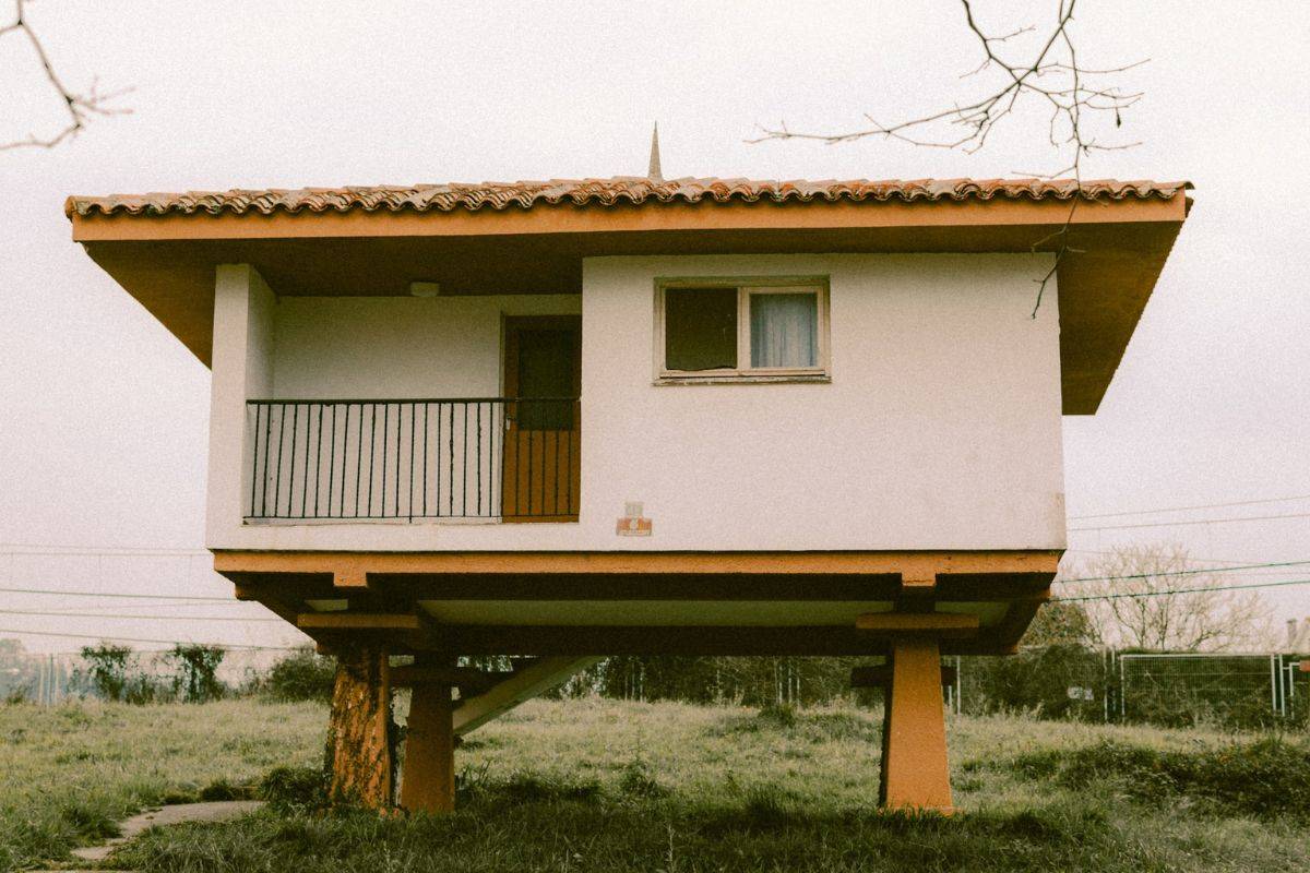 House for 1 pound in the UK 2024. Is it true that you can buy it